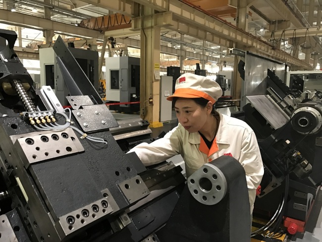 向劳动者致敬 Salute to the hard working people_Readings 汉语阅读_Chinese Reading ...